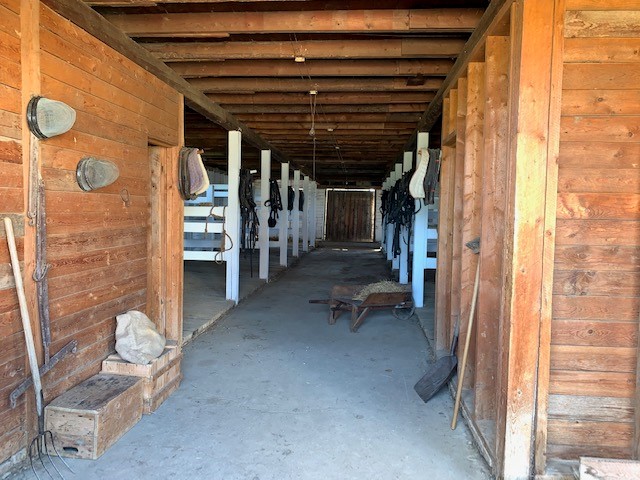 Radway Livery Barn | Ukrainian Village